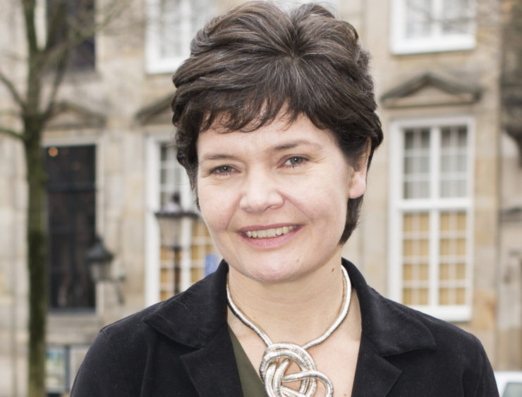 De donut van de afvallige econoom Kate Raworth - Down To Earth Magazine