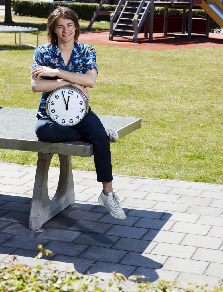 Voor jongeren is het nu of nooit: Jamie Grover van Earth Strike - Down ...