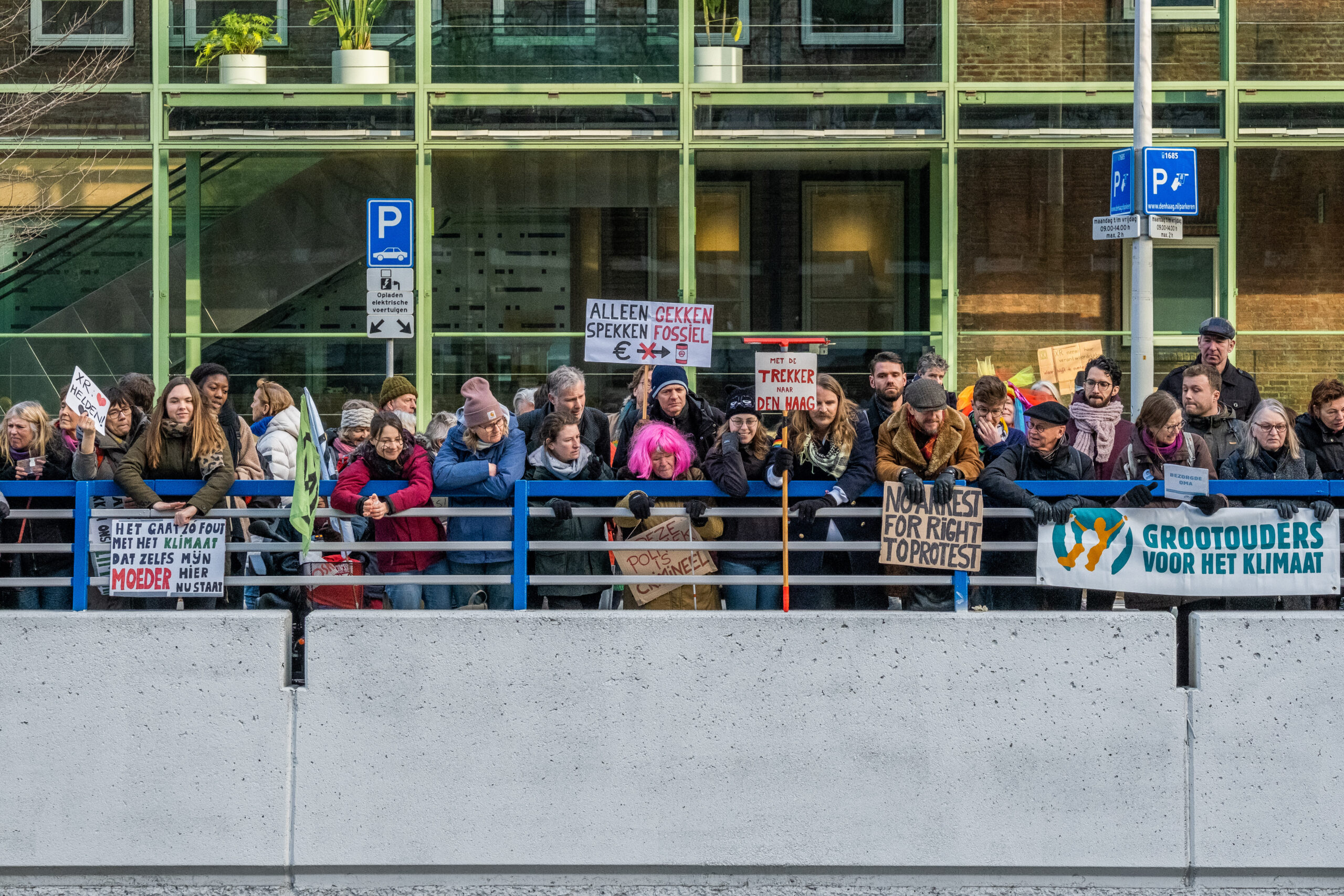 Demonstreren voor het recht op protest - Down To Earth Magazine